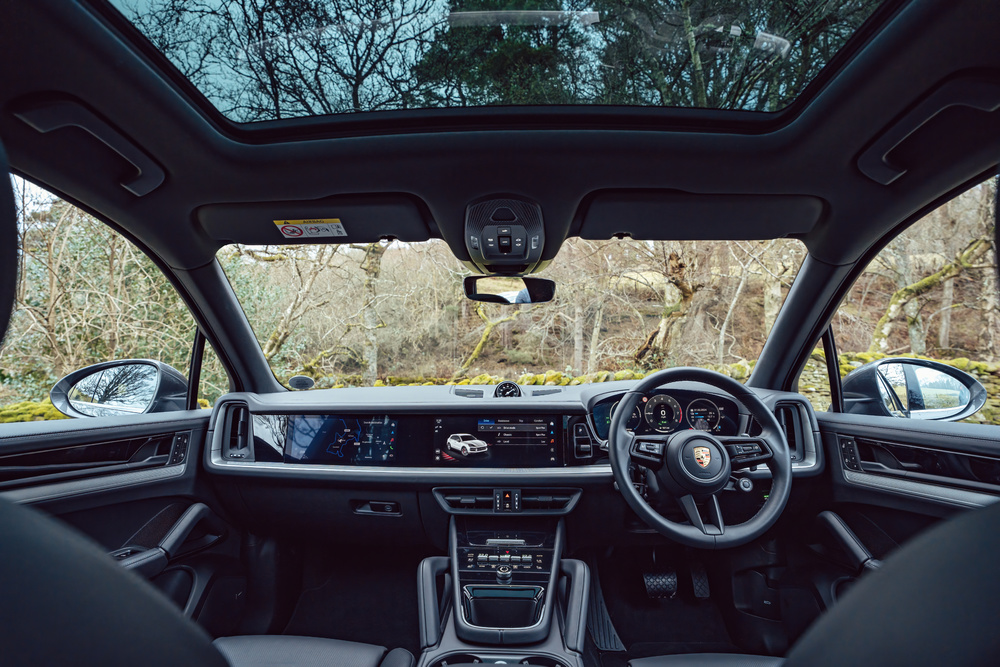 Porsche Cayenne eHybrid plug-in hybrid review | Company Car Reviews
