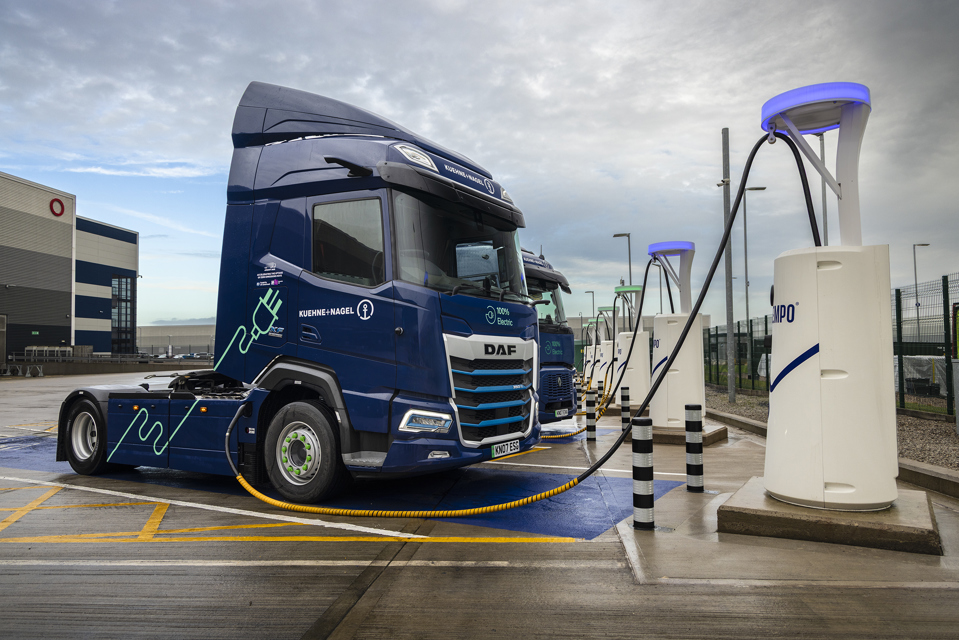 UK's first megawatt-scale electric HGV charging hub | Electric trucks