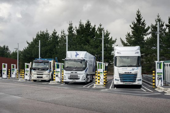 Electric HGV charging hubs opened by Grdiserve | Charging & infrastructure