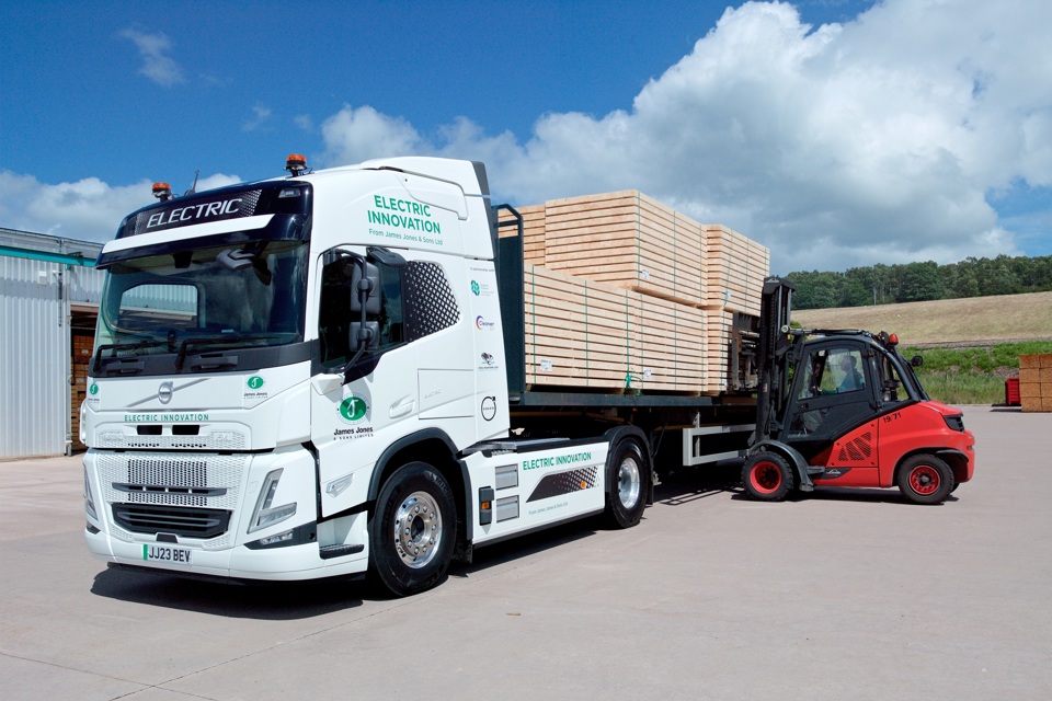 Scottish logistics consortium to trial electric HGVs and charging hubs ...