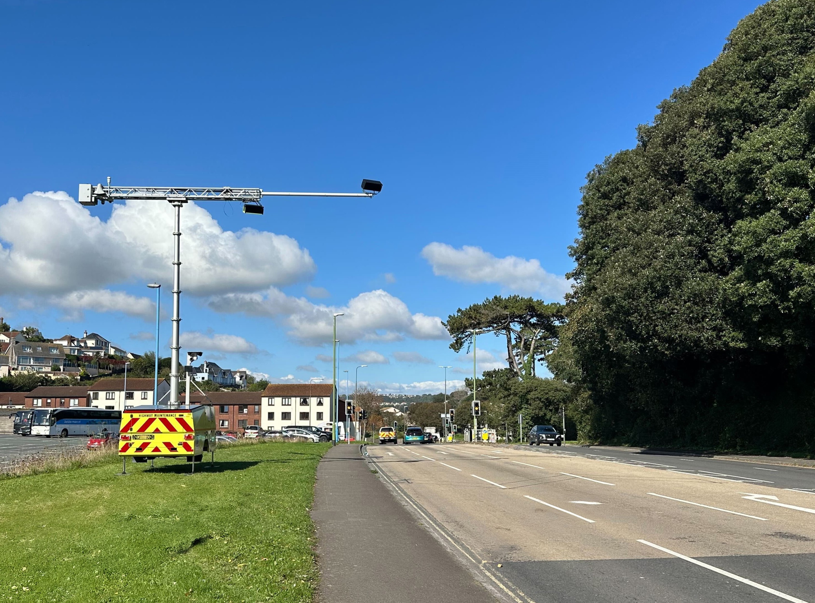 New camera technology targets drivers using a mobile phone | safety and ...